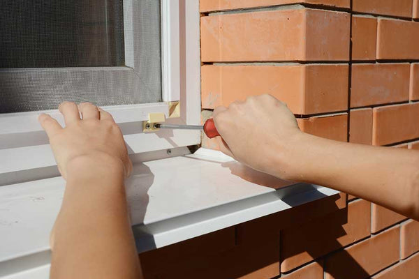 Window Screen Replacement Like a Pro In 6 Easy Steps – Shade Screen ...